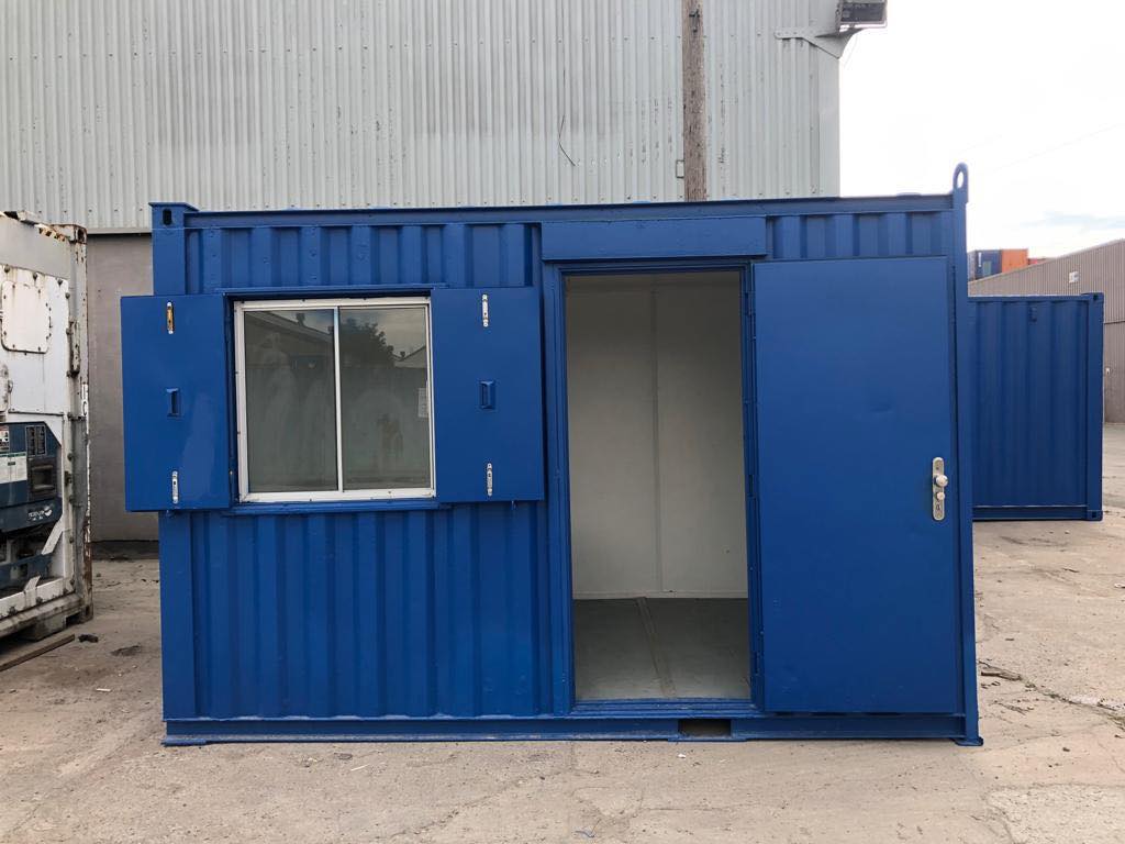 10ft Ground Level Office Container – containervaultco.com